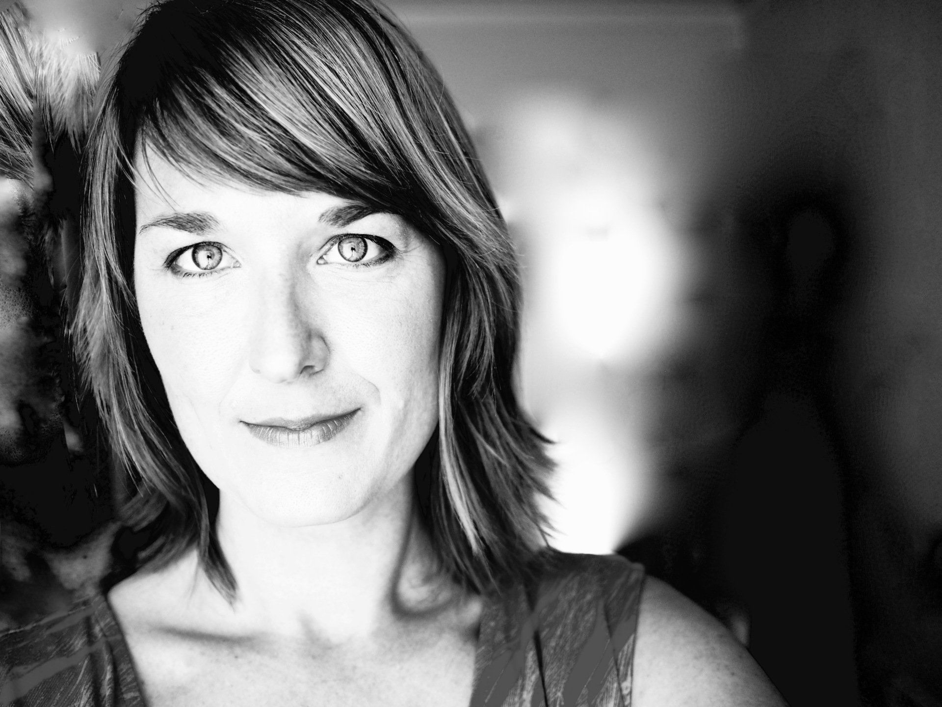 Tammy Rochelle - Nashville Folk-Rock Singer Songwriter