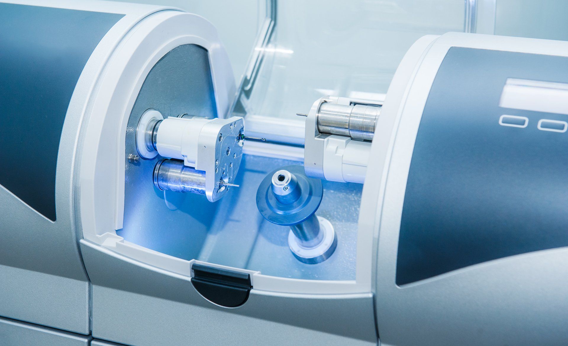 CEREC Same-Day Crowns Available in Victoria
