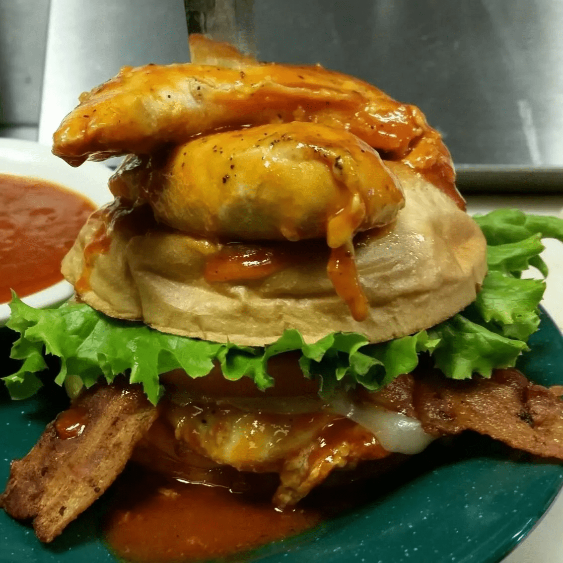 Cleats | Old-Brooklyn | Family Friendly Restaurant | Best Wings and Burgers