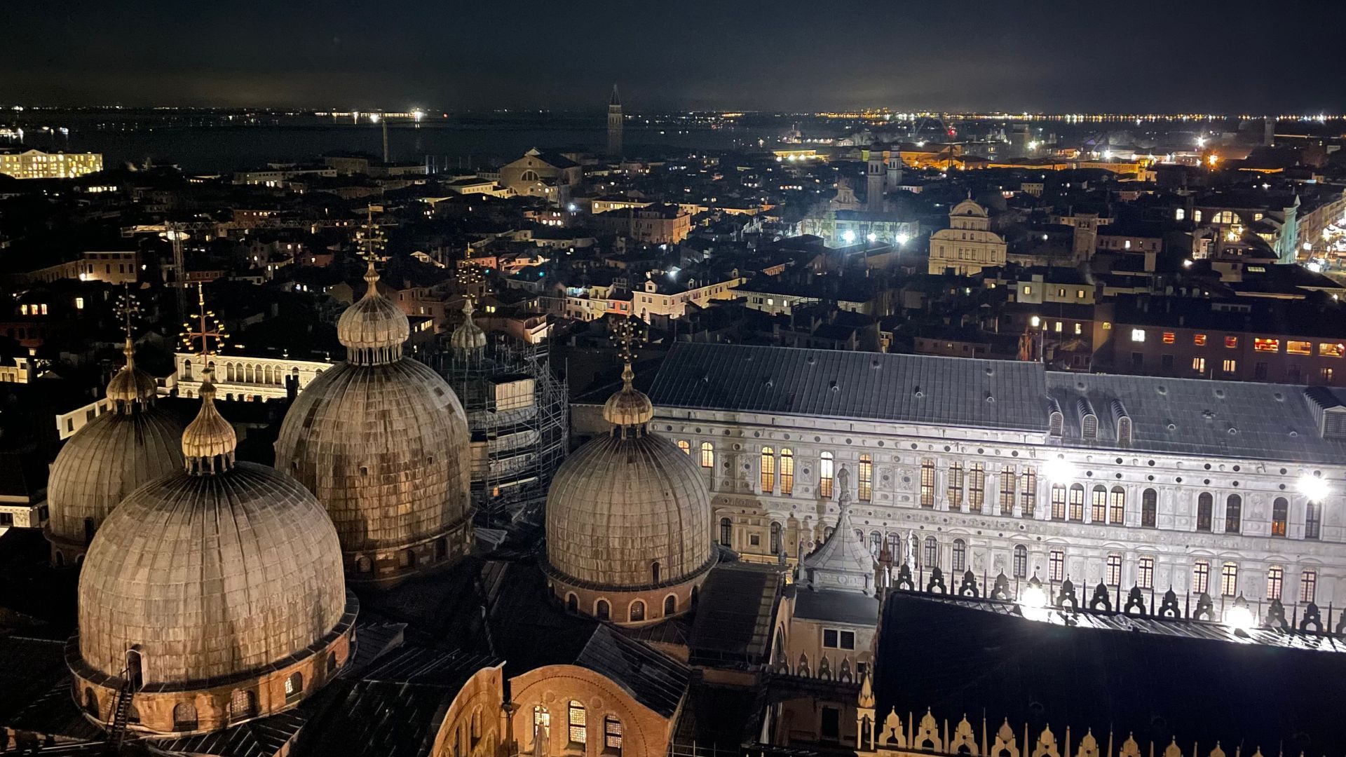 Discover Venice in Winter: Christmas, Carnival and Art at Ruzzini