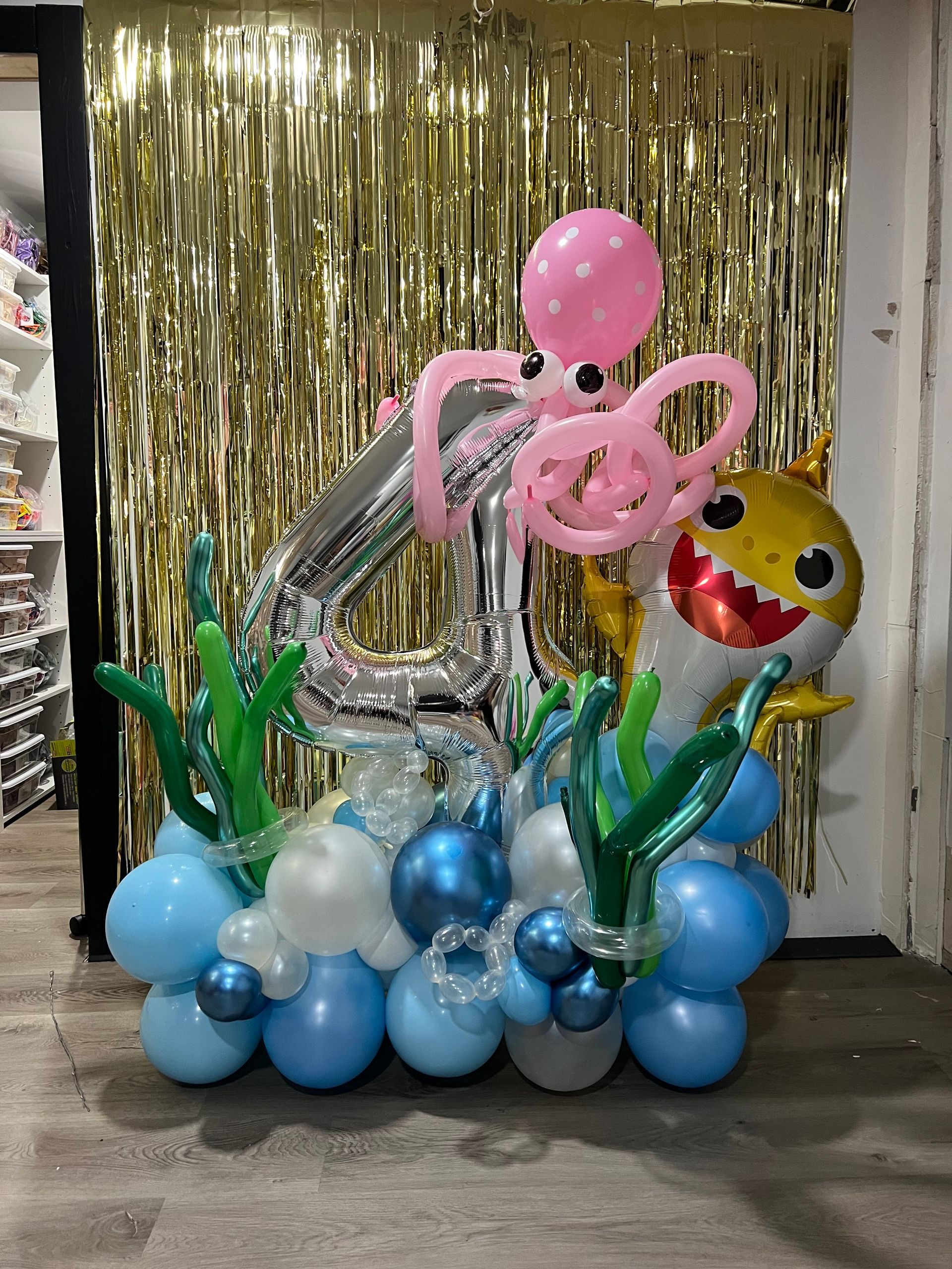 Oh Divas Balloon | Balloon Decor in Milwaukee, WI