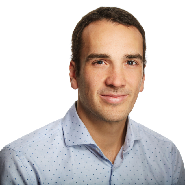 Carly Cain's Instagram, Twitter & Facebook on IDCrawl