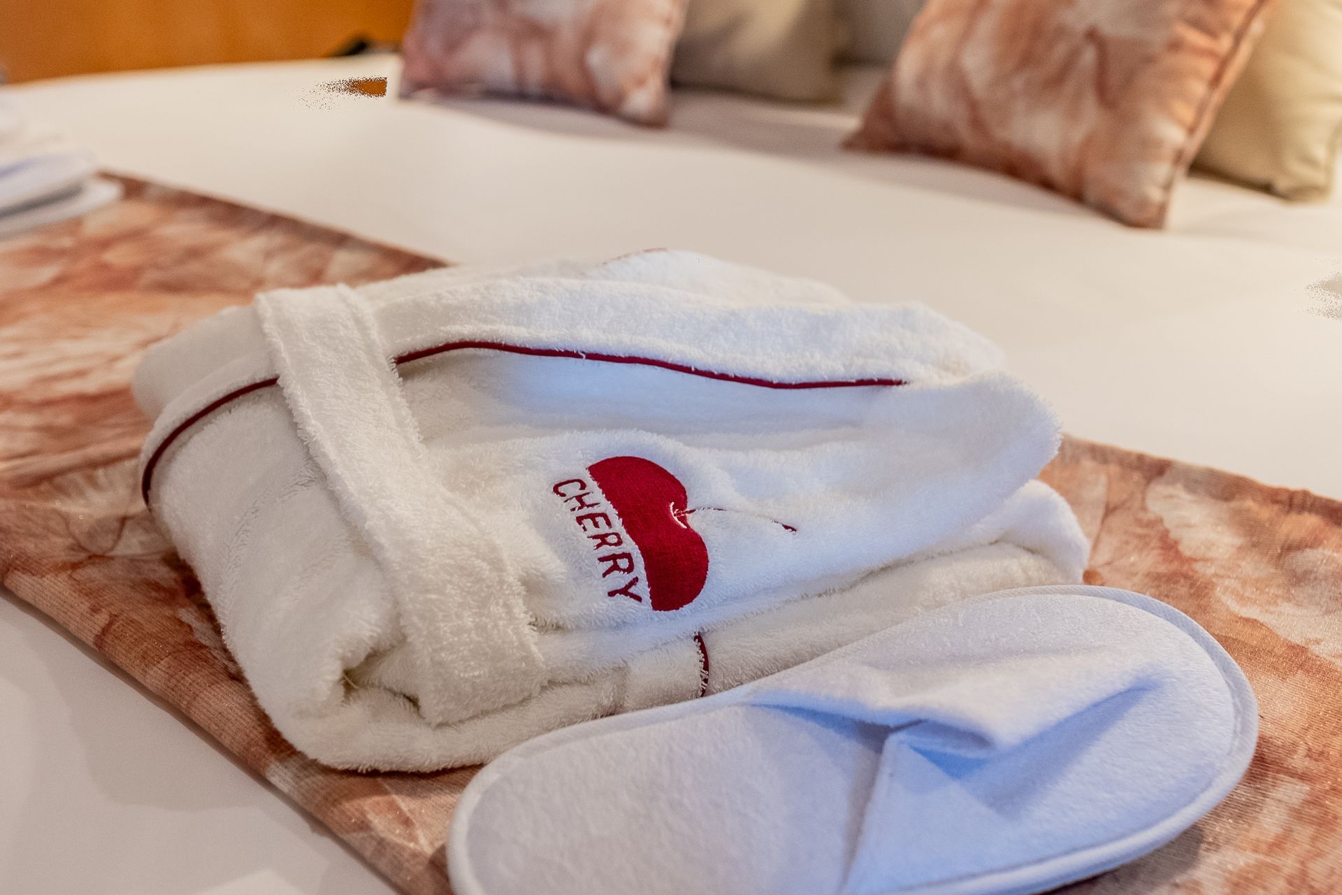 Our Rooms | Cherry Sculpture Hotel