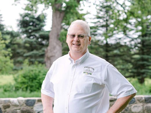 Custom Landscaping, Installation & Maintenance Services | Seasonal Services