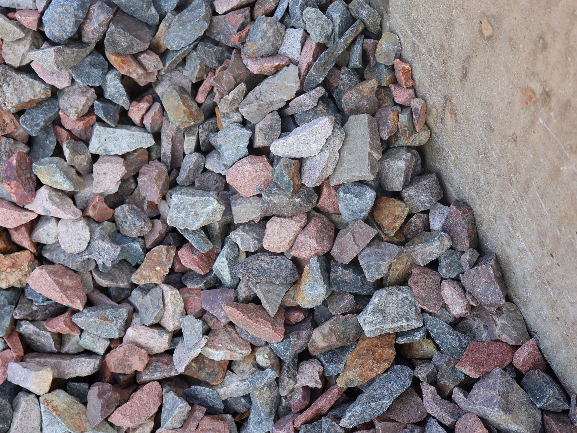 Pebbles in Townsville | Edmonds landscaping Supplies