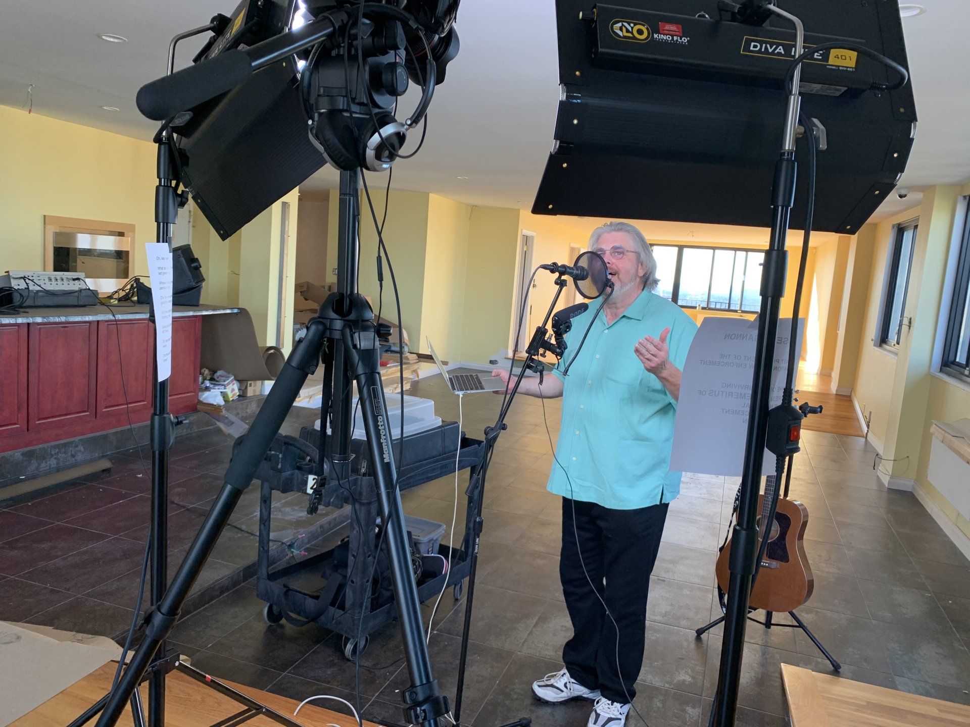 Singer-Songwriter Michael Sheahan