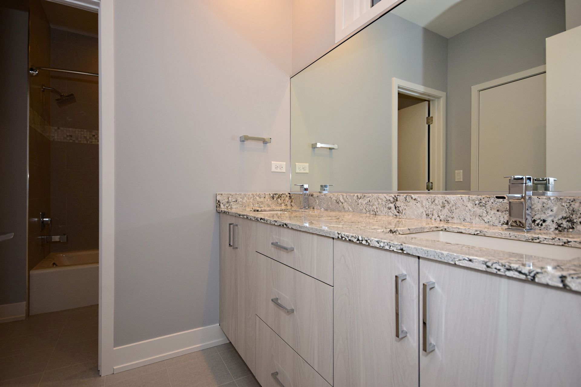 Modern | Mondo Builders