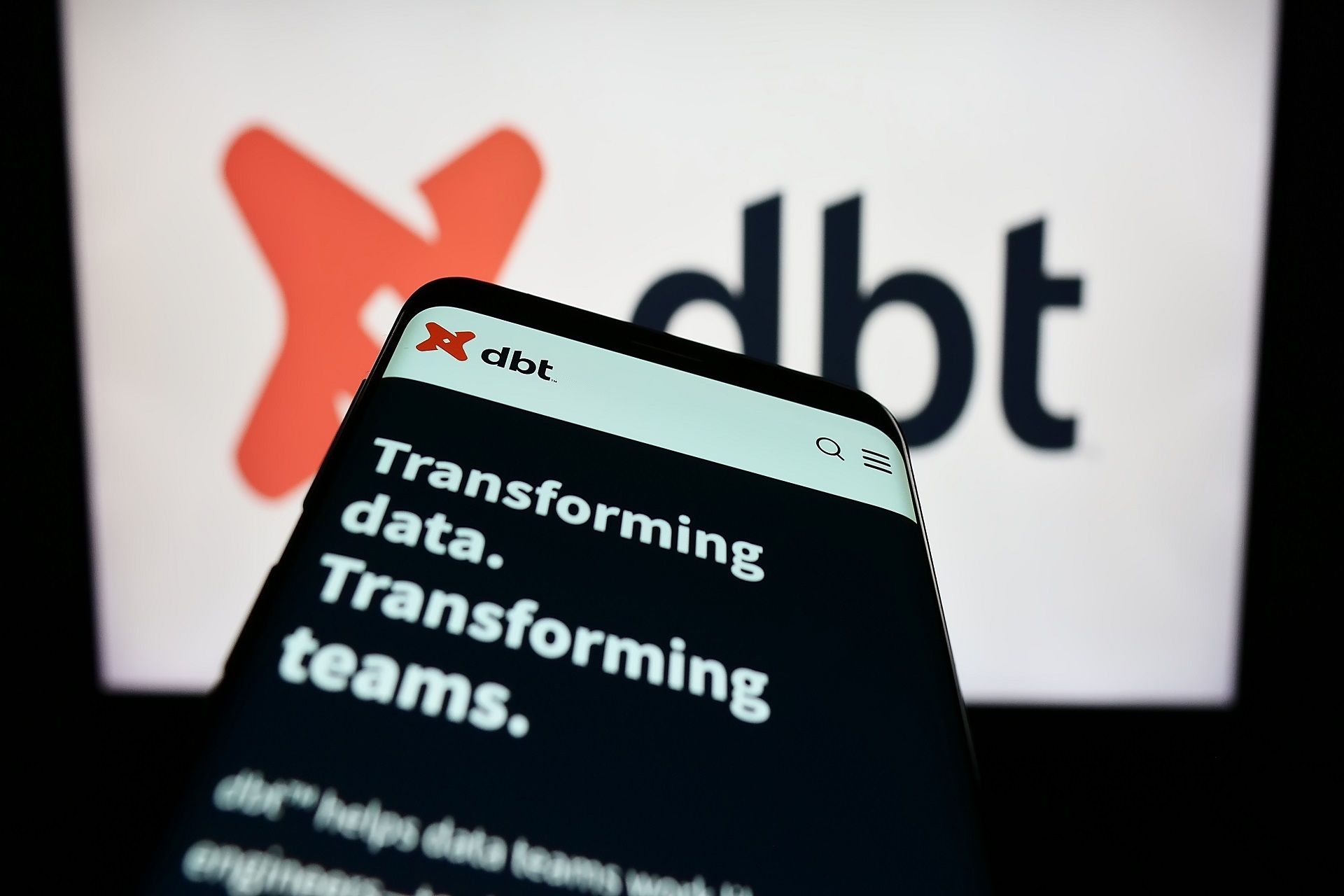How DBT Enhances SQL Server Workflows Oamii Technology