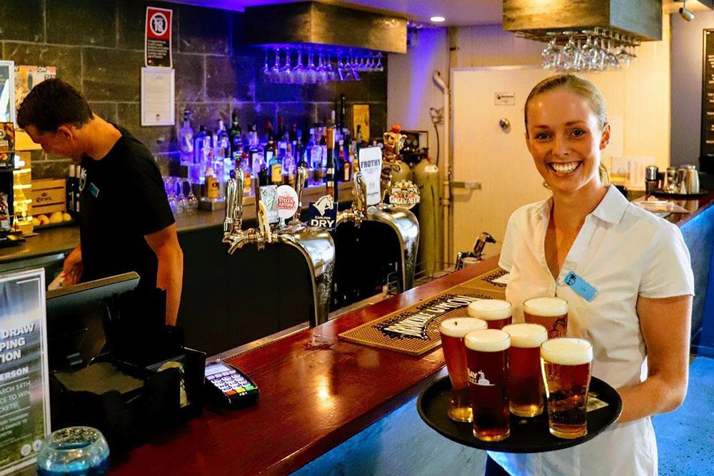 The Local Flynn’s Beach | Sports Bar in Port Macquarie