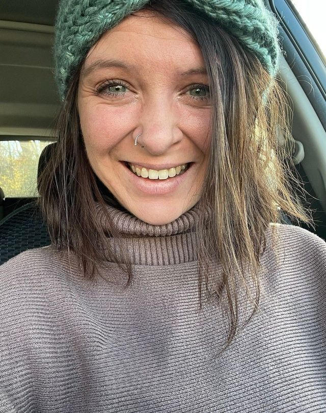 Amanda Easterbrook's Instagram, Twitter & Facebook on IDCrawl