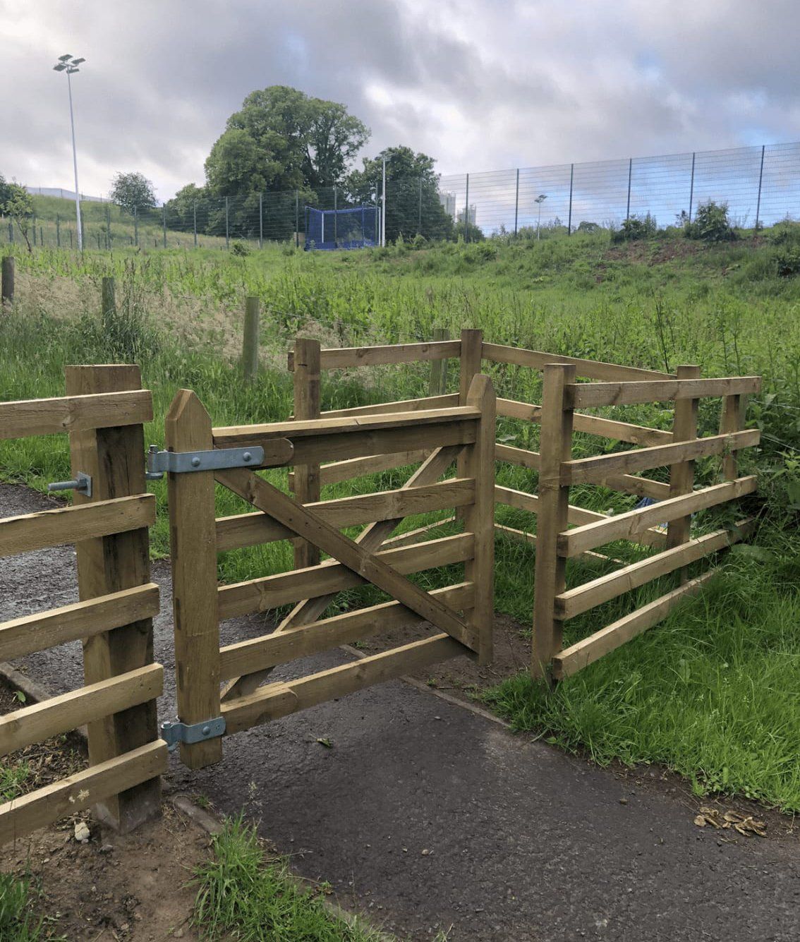 Fencing and gates specialist in Jedburgh | D E Fencing Ltd