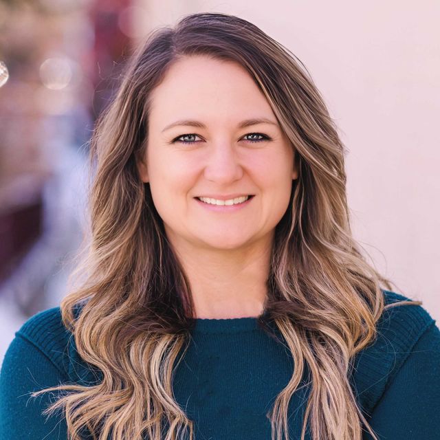 Ashley Champagne's Instagram, Twitter & Facebook on IDCrawl