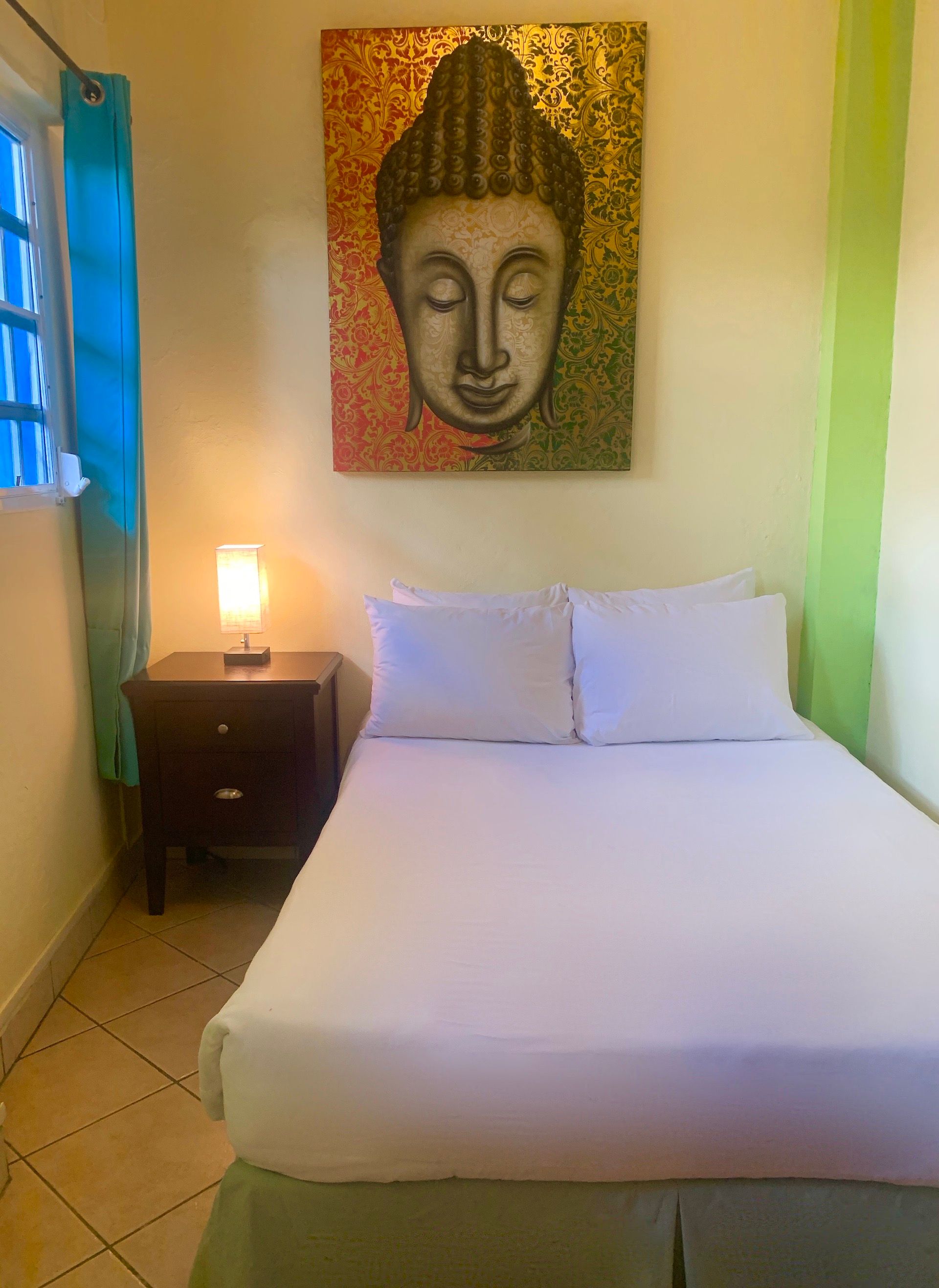 Rooms | The Azure Hotel & Art Studio