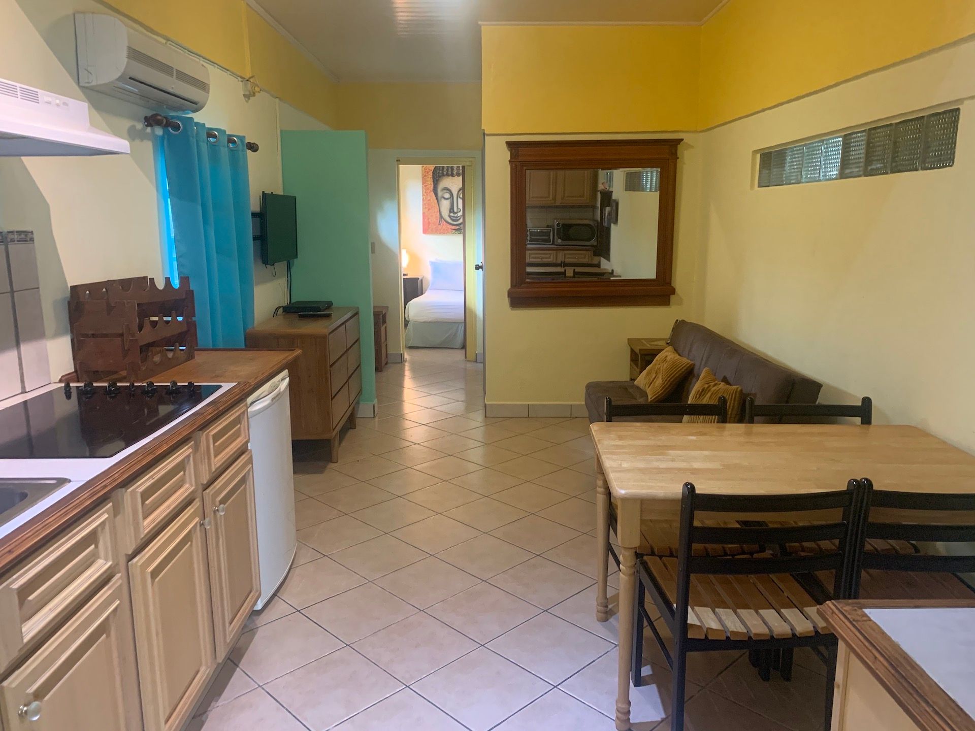 Rooms | The Azure Hotel & Art Studio