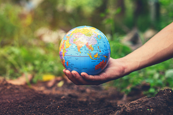 What is an EUR1 Form and when should it be used?