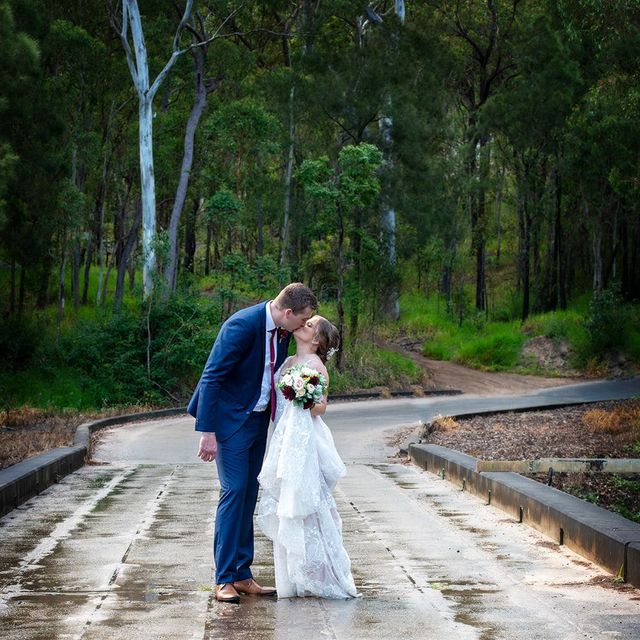 Tinaroo Dam Wedding Tinaroo Wedding Photography Lake Tinaroo Resort