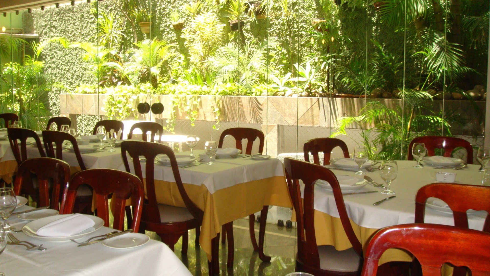 Augusto's Copacabana Hotel