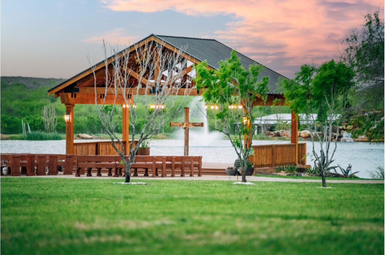 Rustic Falls at Vaughn Ranch | Main House | Pavilion