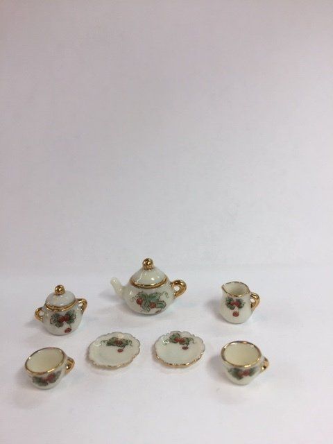 Vintage Collectibles | Dollhouses and Miniatures | Owensboro, KY