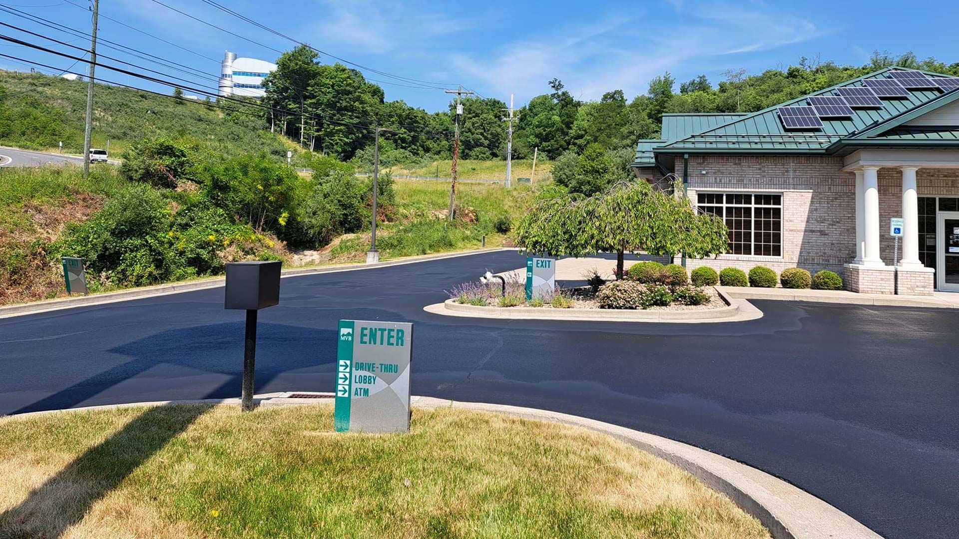 Premium Driveway Sealcoating Services | Erskine Sealcoating