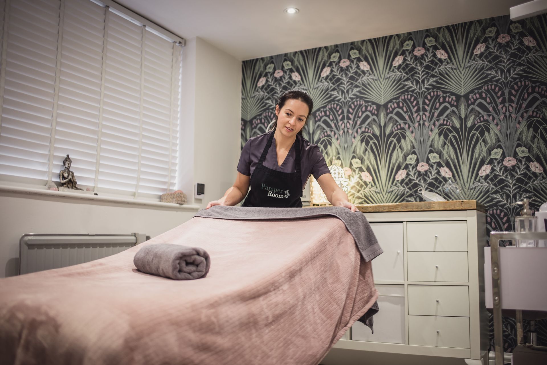 Contact Pamper Room Syston Leicester