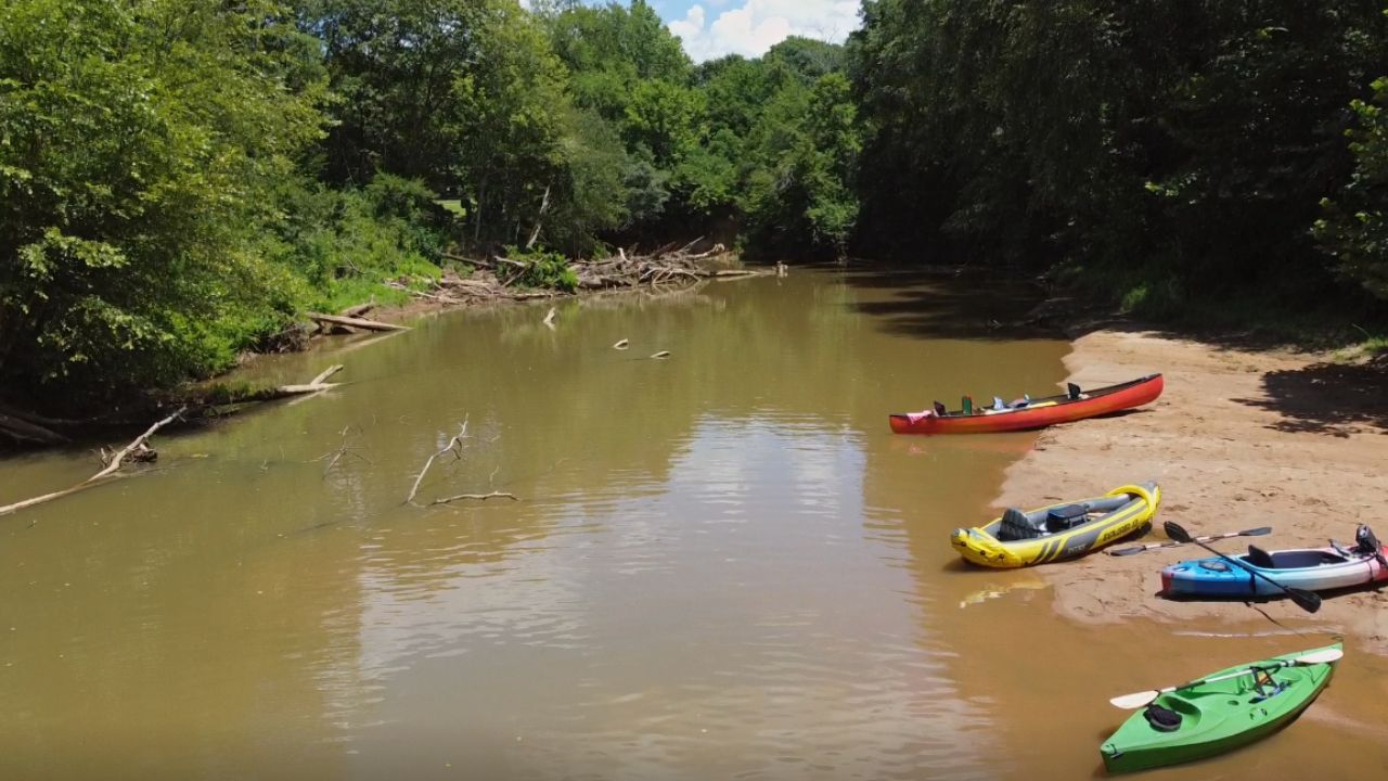 Kayaking Dutchmans Creek