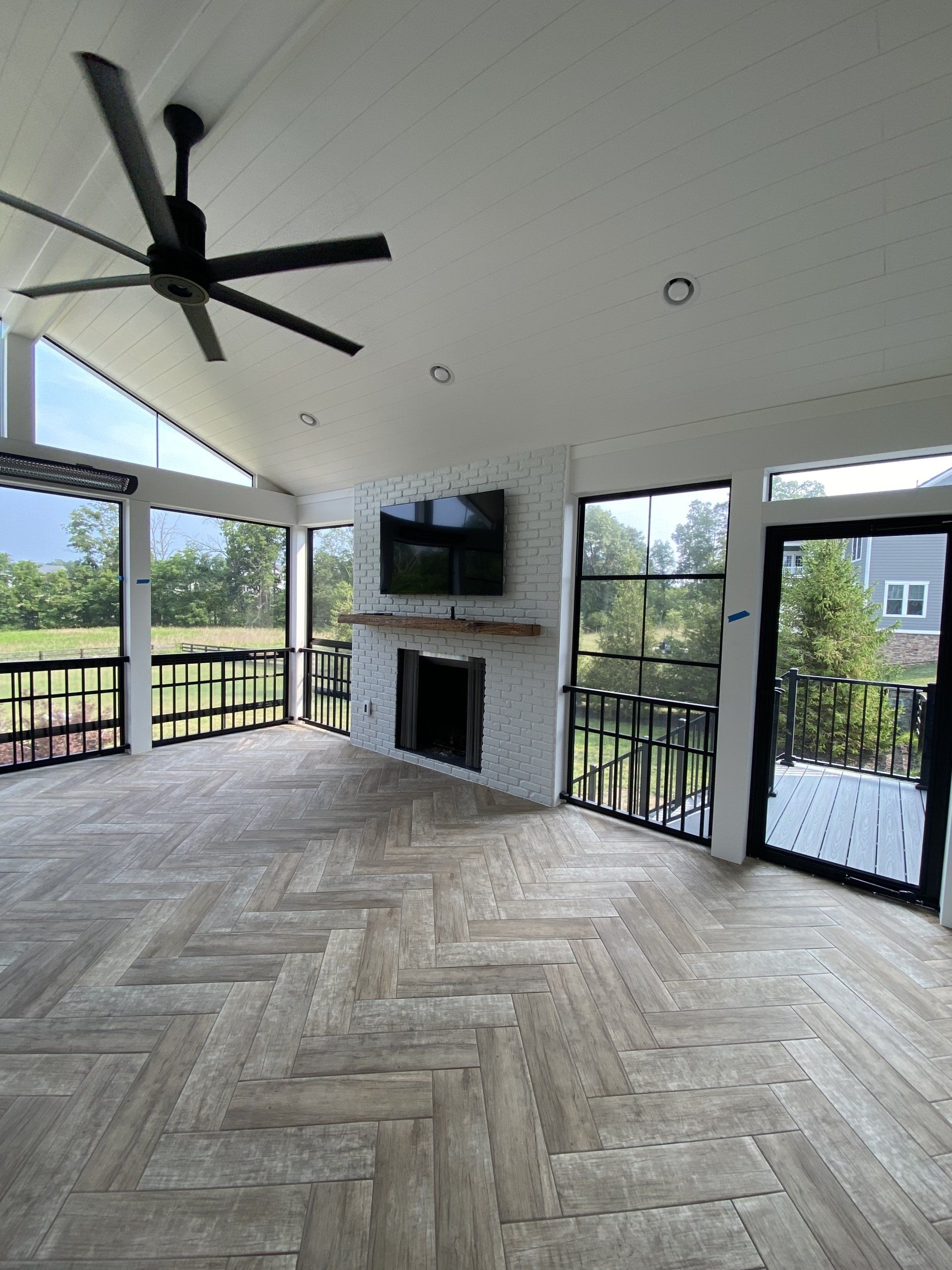 Superior Custom Decking & Screen Rooms | Accommodations Home Services