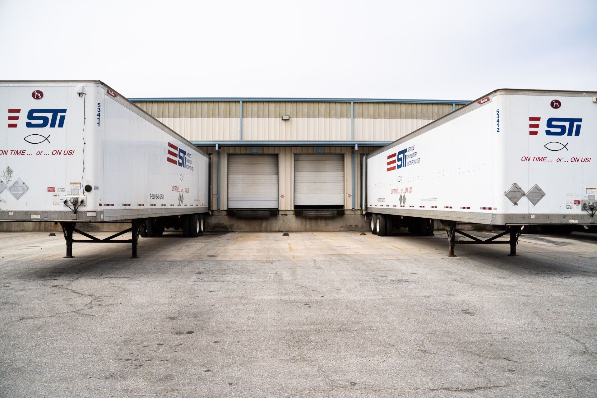 How Freight Shipping Can Make Your Holiday Plans Successful