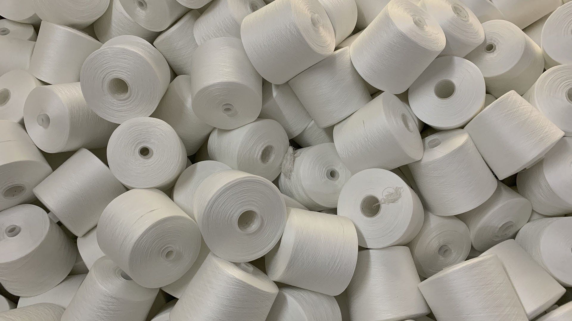 Hilos y Fibras por Mayoreo | Hilados de Alta Calidad