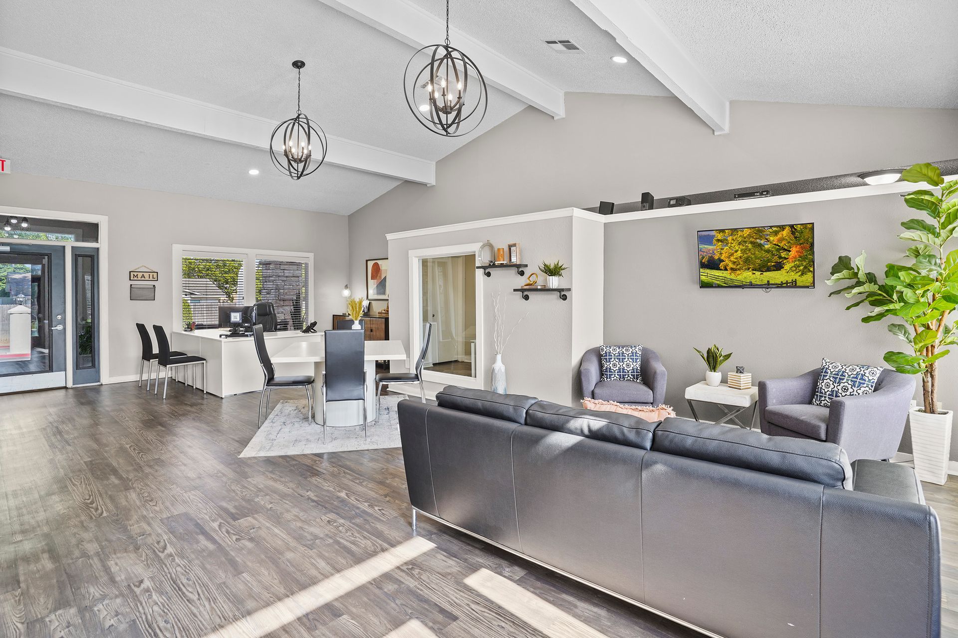 Discover Regency Point Apartments: Features & Amenities