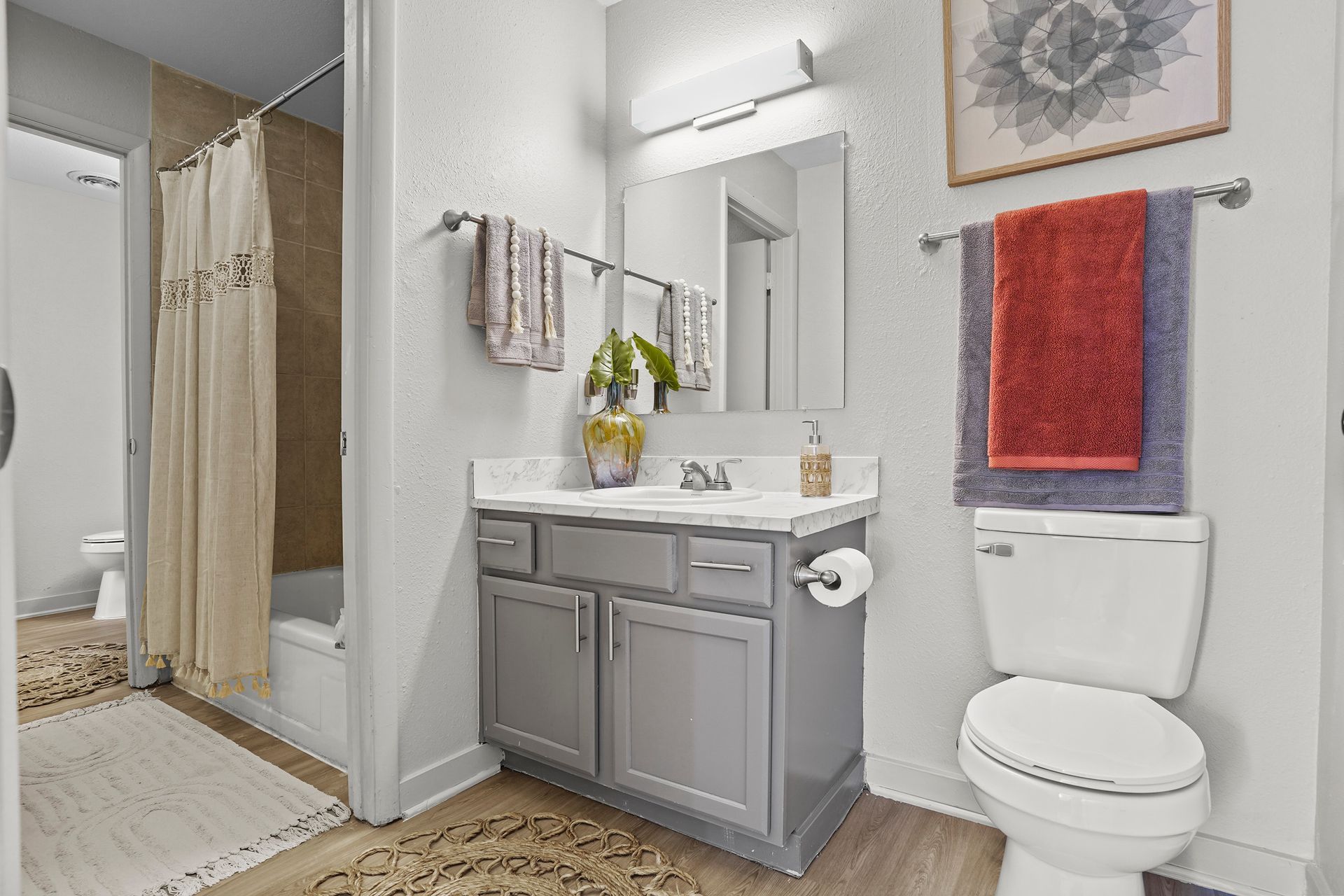Discover Regency Point Apartments: Features & Amenities