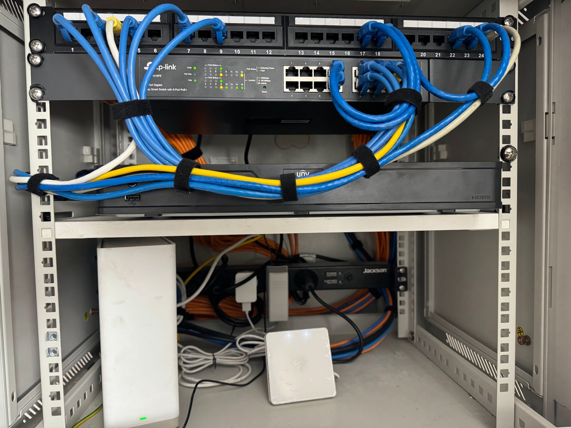 Data Cabling in Newcastle | powered by jbes