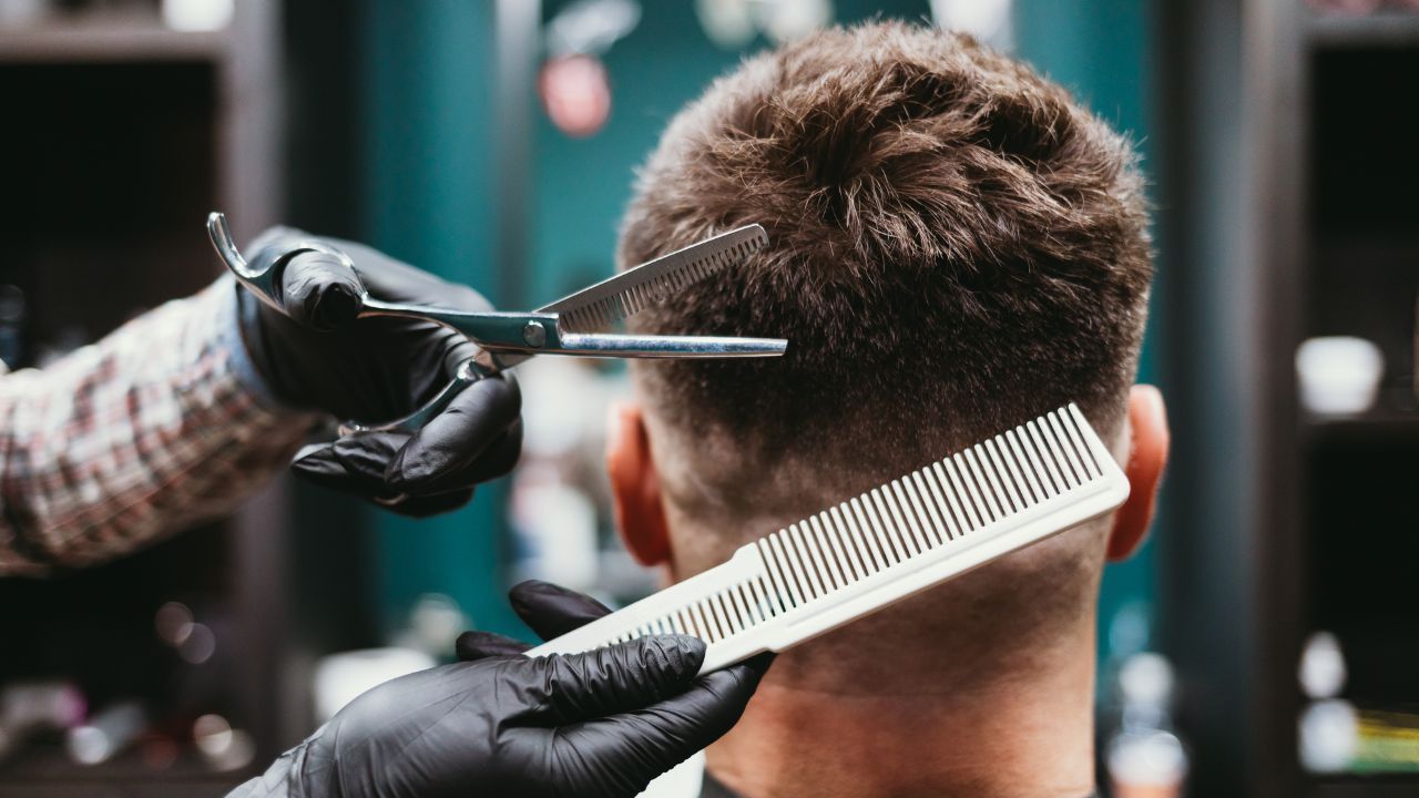 Connecticut Barber Shop Insurance (Cost & Coverage)