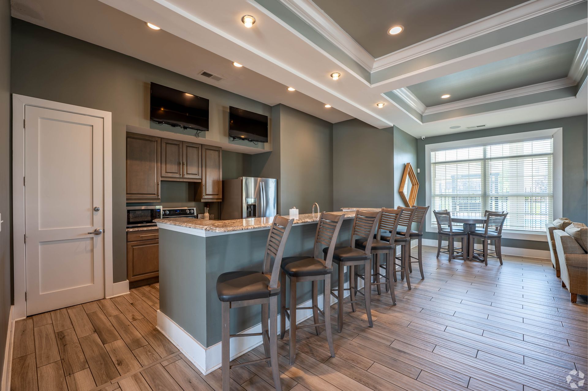 Gallery - Flats at 146