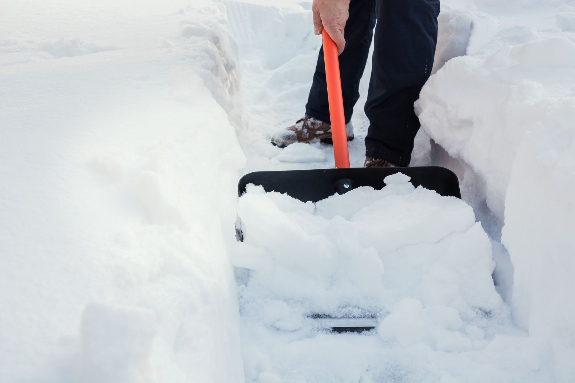 Safe Snow Removal Techniques to Avoid Damaging Your Landscape