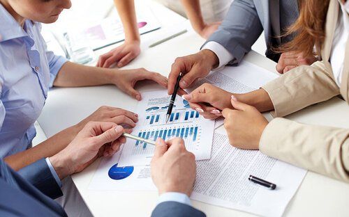 How Can A High School Student Best Prepare To Major In Business?