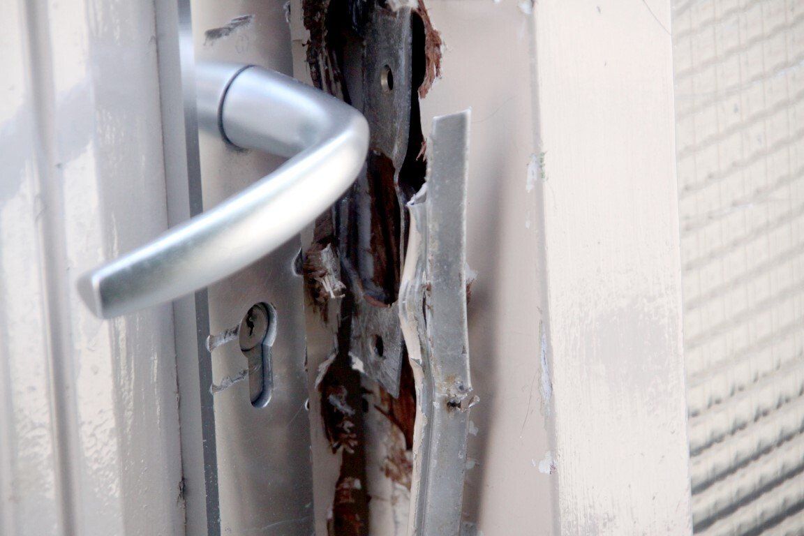 Inbraak herstellen | Slotenmakerij De Vos