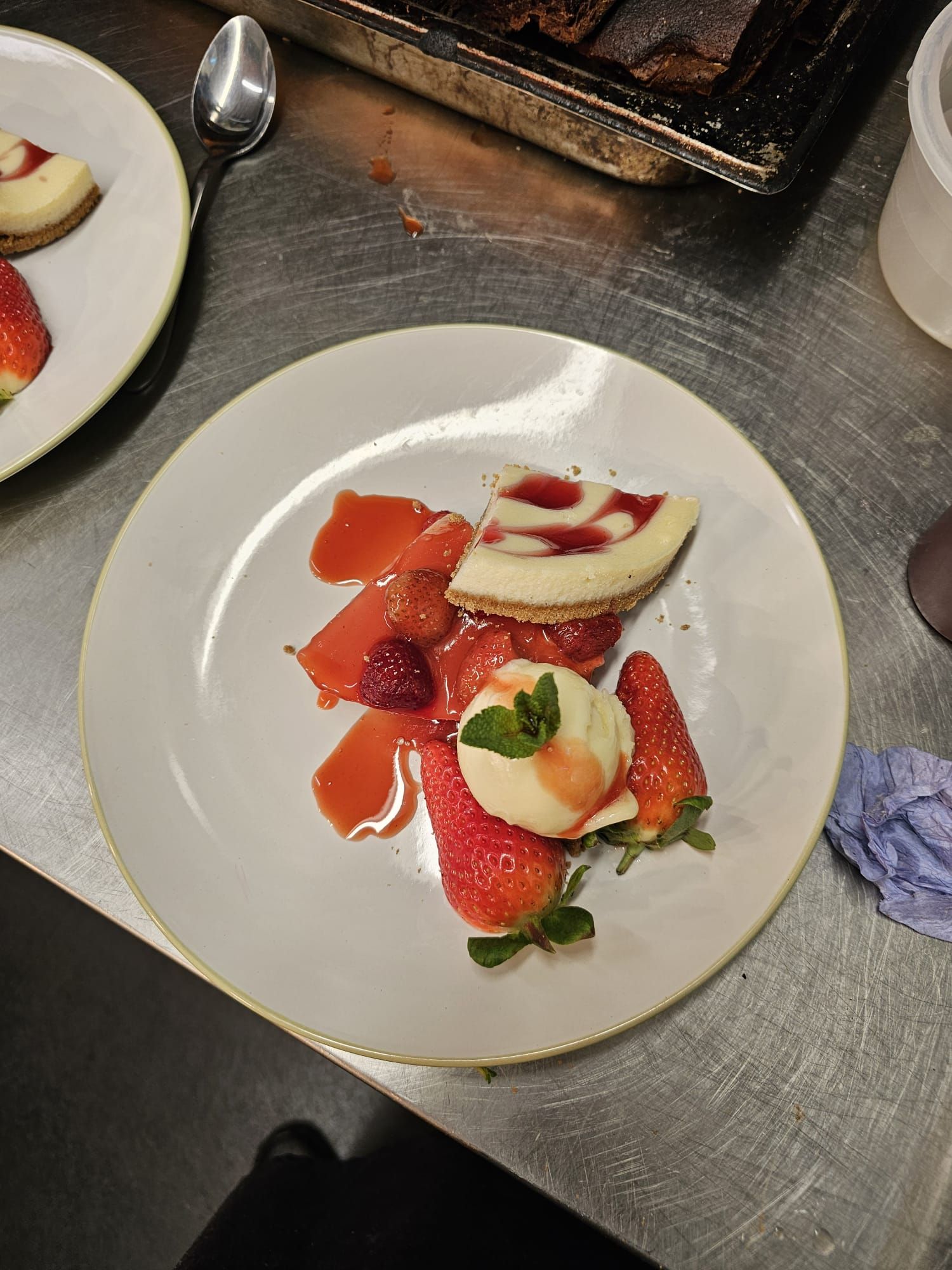 Delicious Food and Wine Menu | The Elm Tree Pub, Ringwood