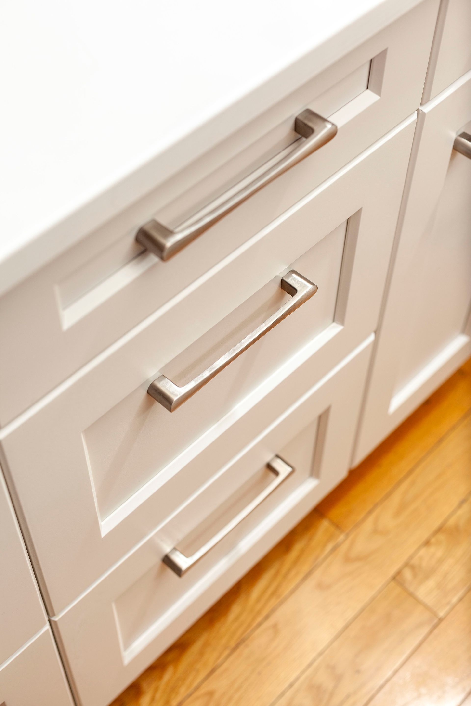 Perfectly Matched Kitchen Cabinets for Every Home Style