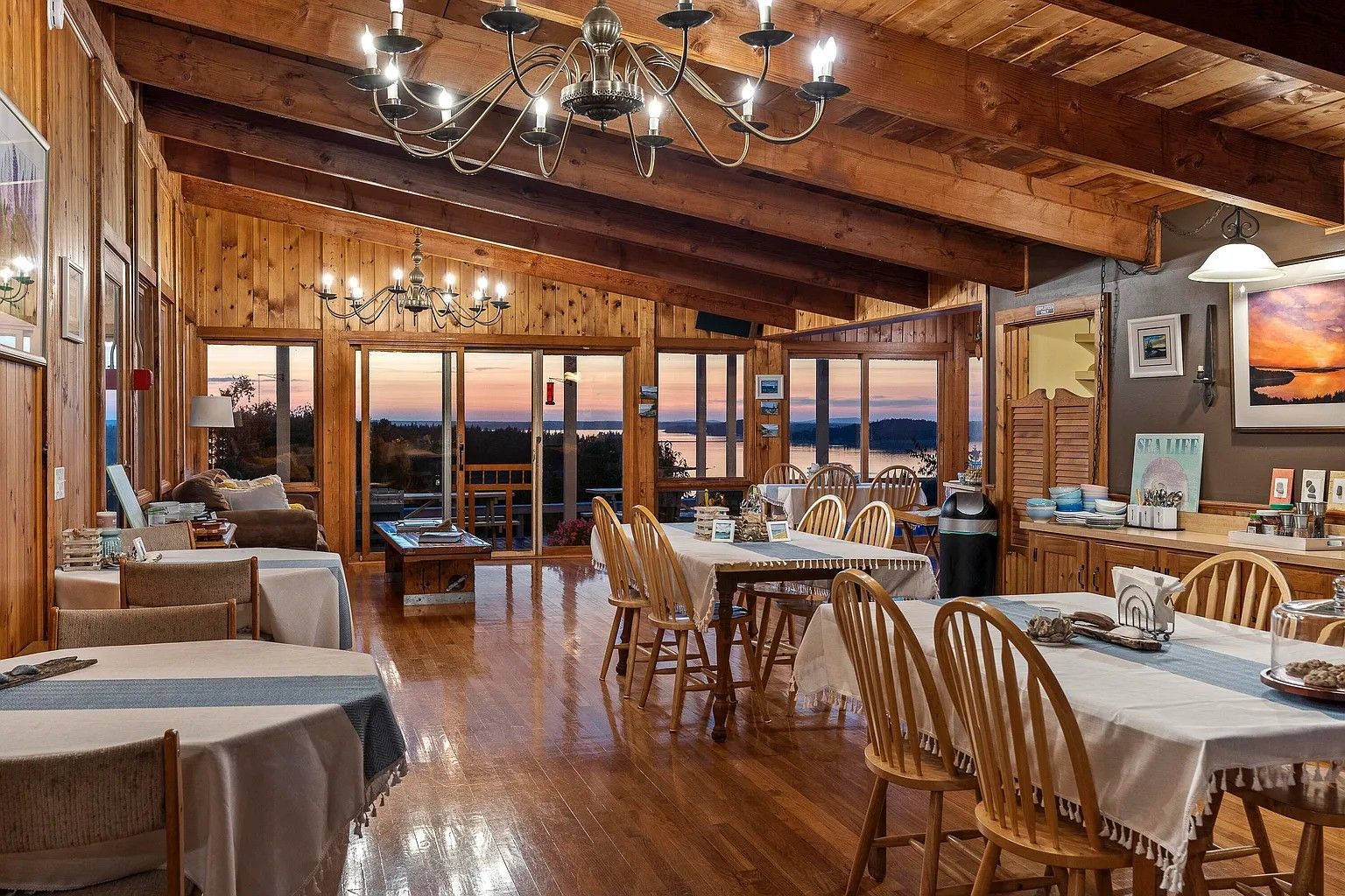 The Bluff House Inn, Maine: Inns and Cabins overlooking Frenchman bay