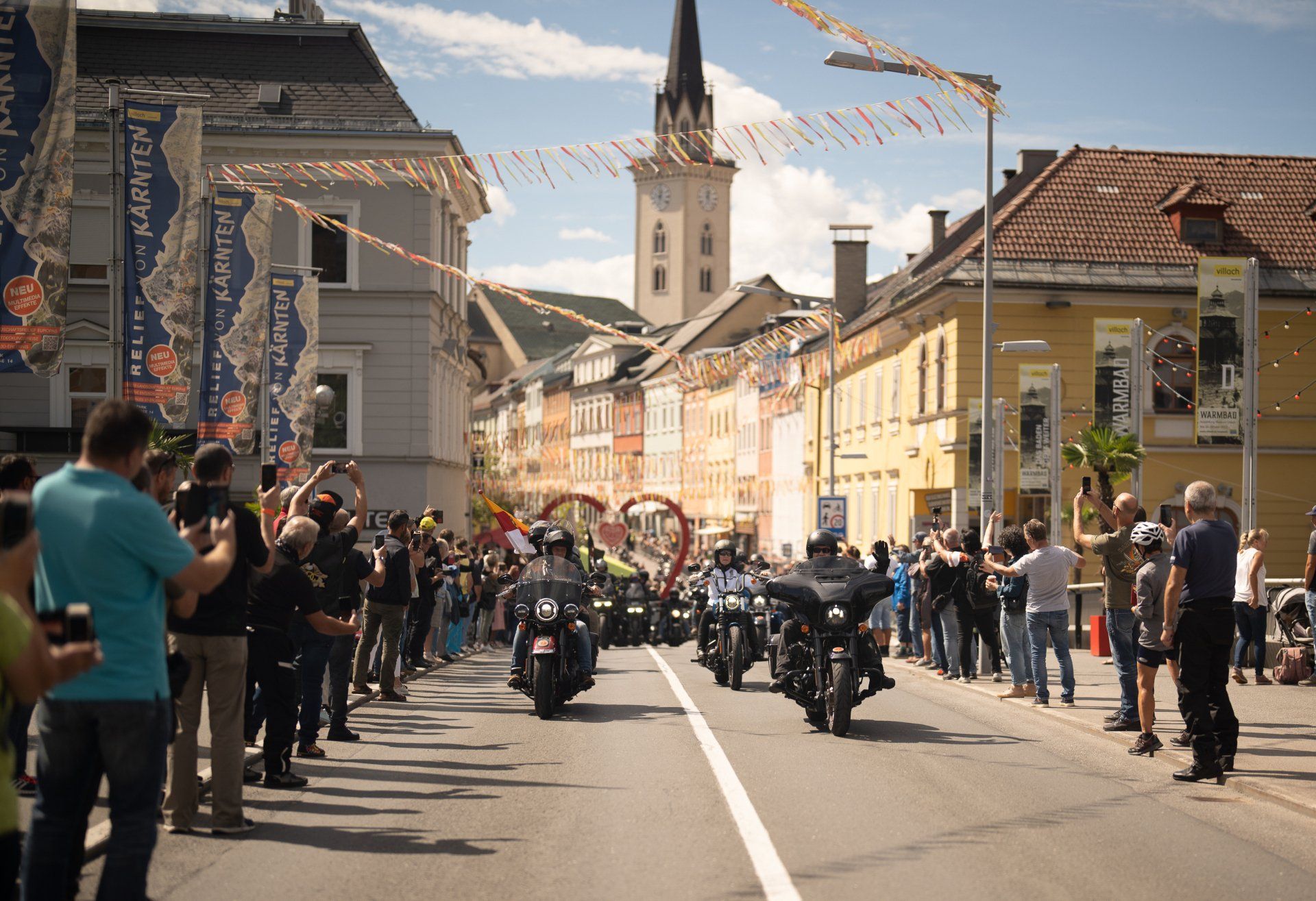 Europas größtes Motorradfestival erstrahlt wieder in altem Glanz ...