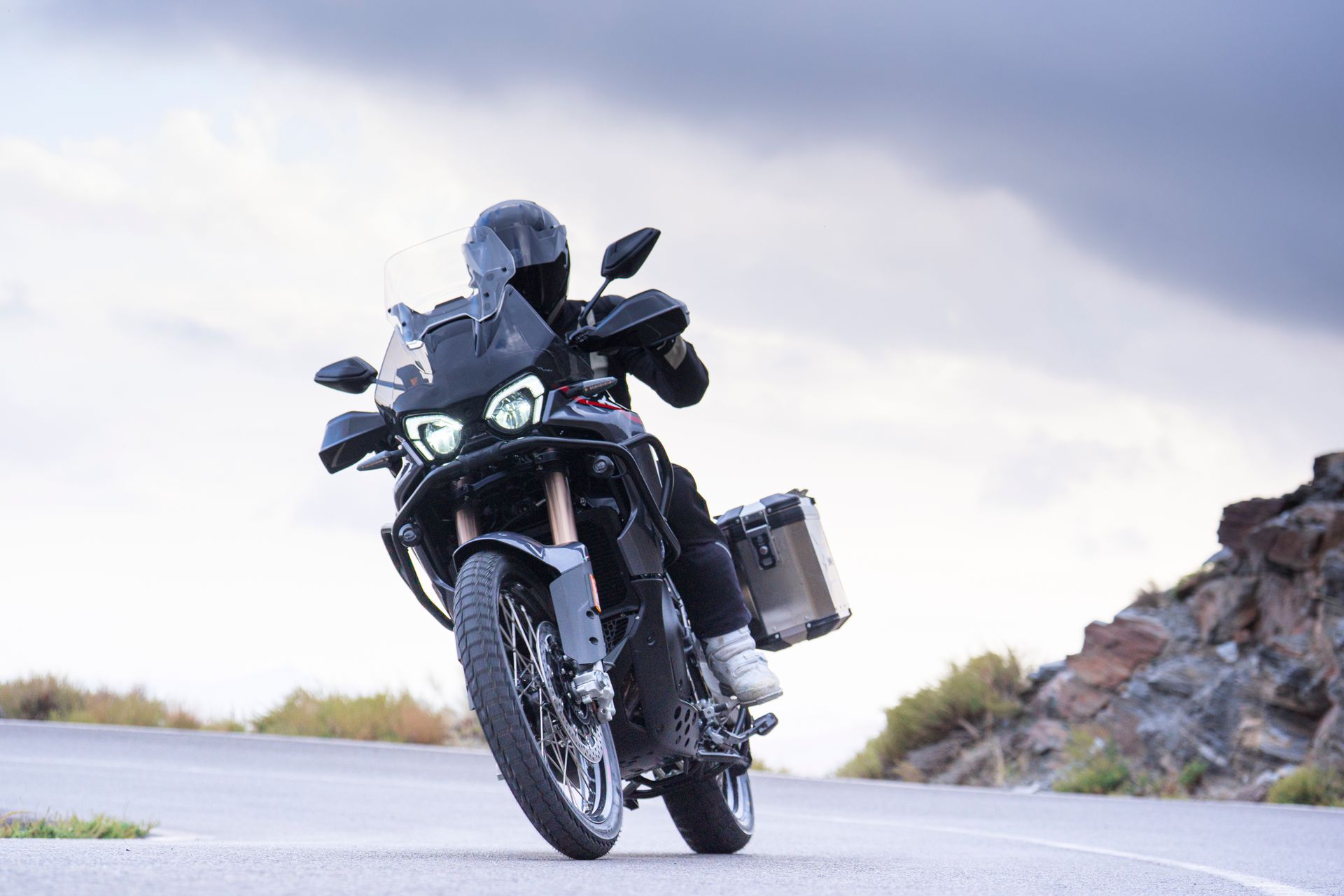Aprilia Tuono V4 Factory 1100 im Rennstrecken-Test