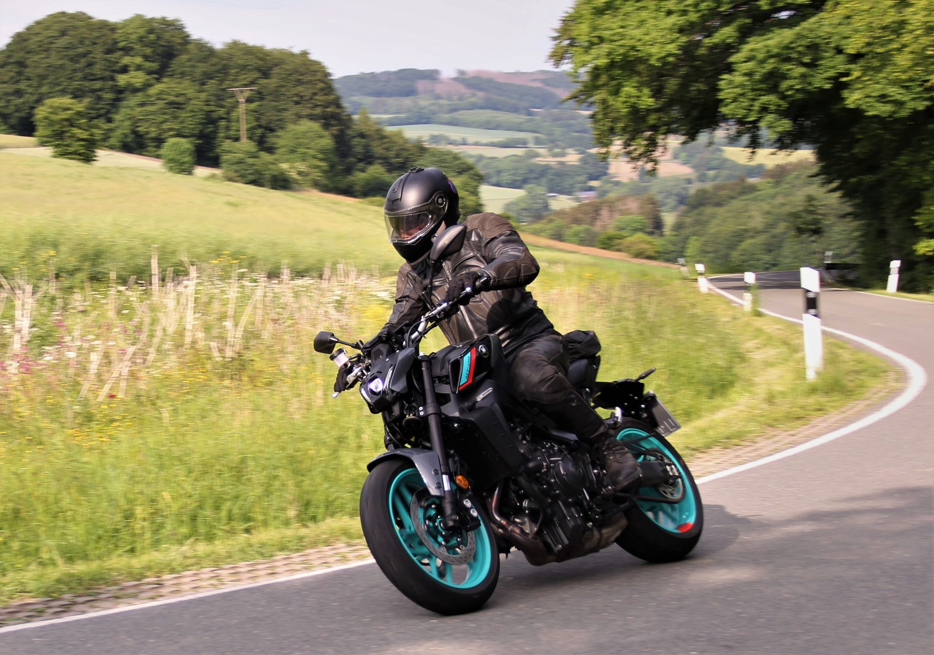 Landstraßentest Yamaha MT-09