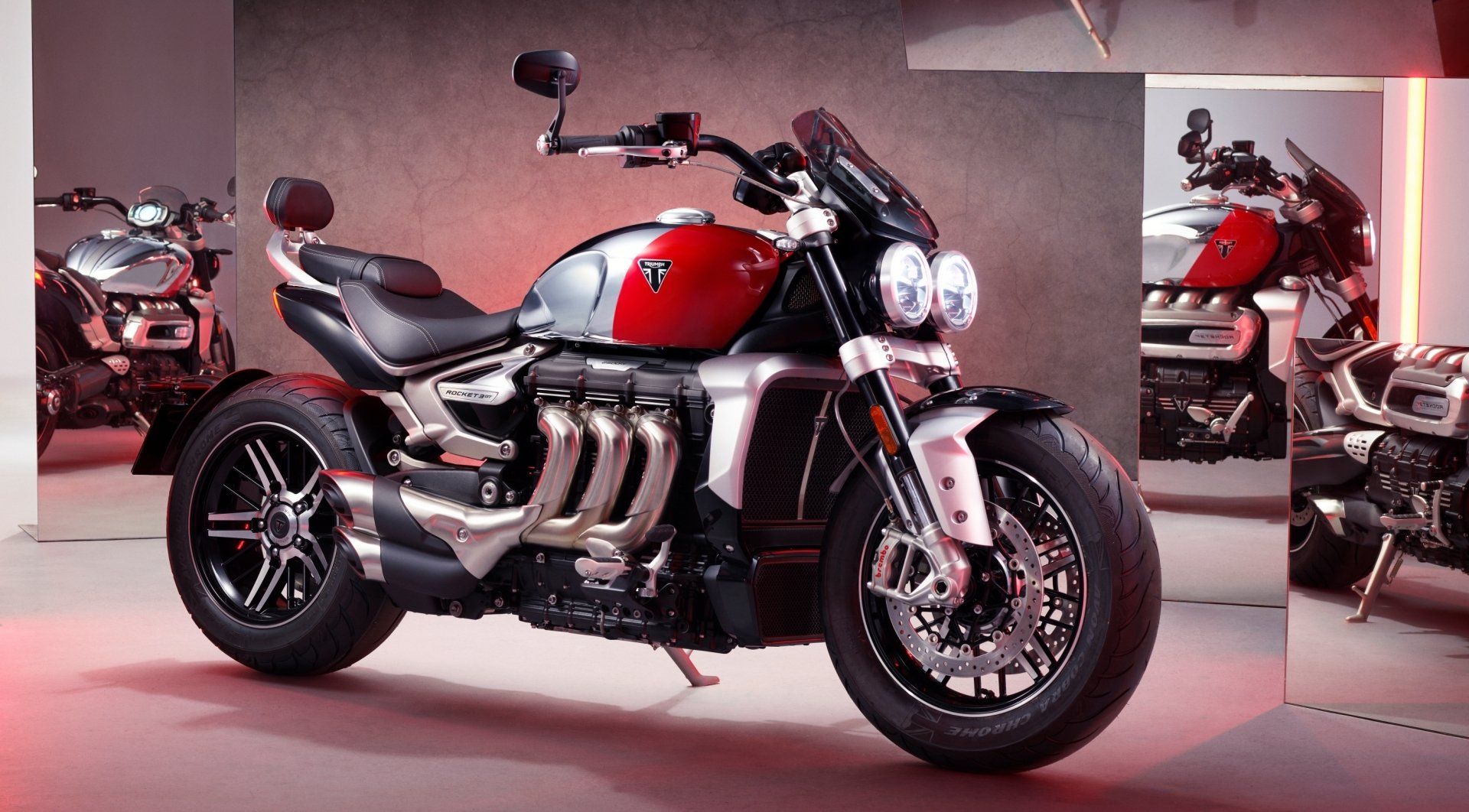 Glänzender Auftritt im Modelljahr 2023: TRIUMPH präsentiert die ...