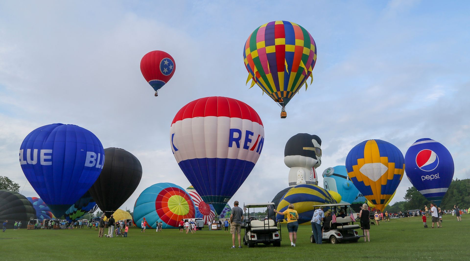 Soar High This Memorial Day at the Alabama Jubilee Hot-Air Balloon Classic