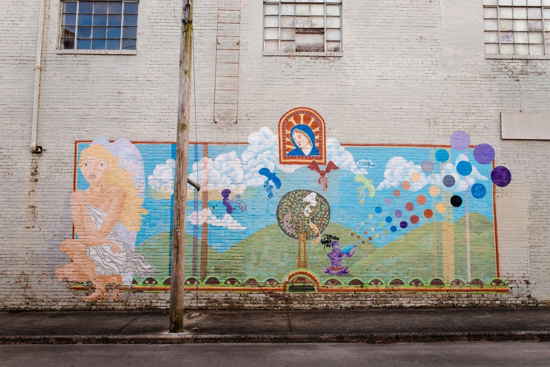 Discovering Decatur's Colorful Canvas: the MoCo Mural Trail!