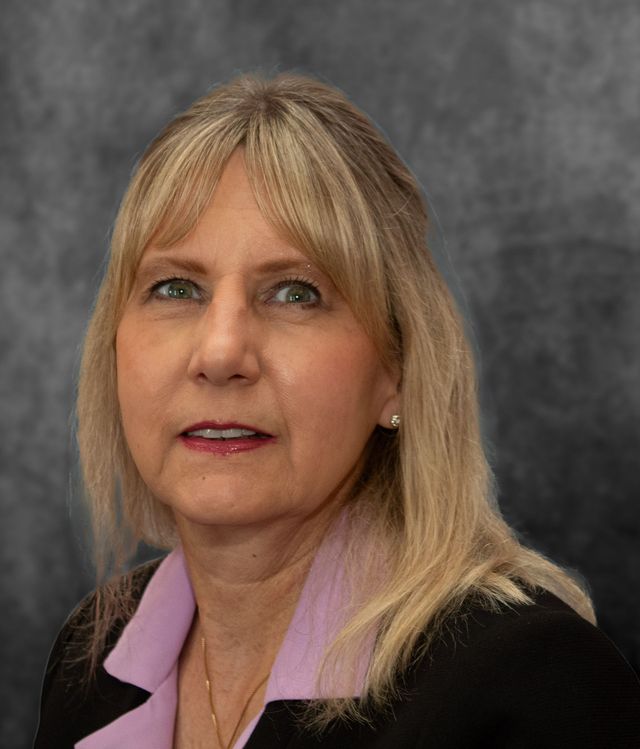 Pam Ross's Instagram, Twitter & Facebook on IDCrawl