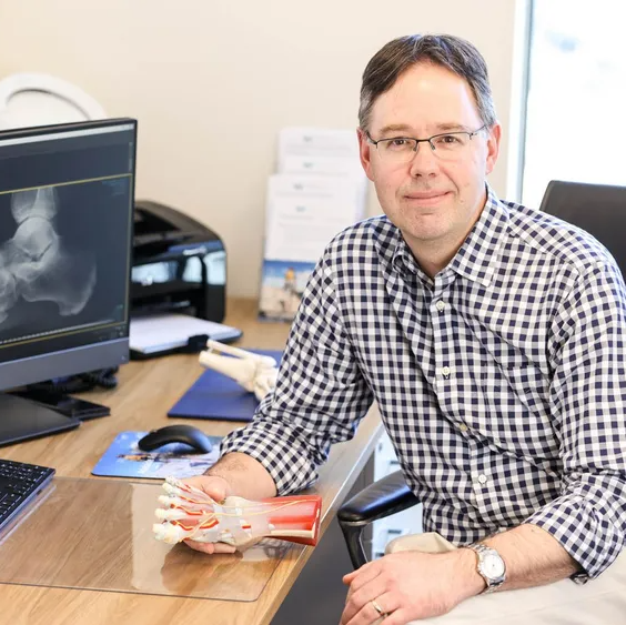 Dr Ben Beamond, Foot & Ankle Orthopaedic Surgeon Wakefield Orthopaedics