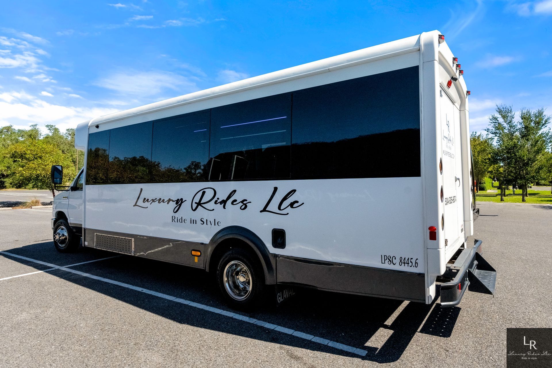 Luxury Transportation Fleet | Luxury Rides LLC | LA, Memphis, Nashville