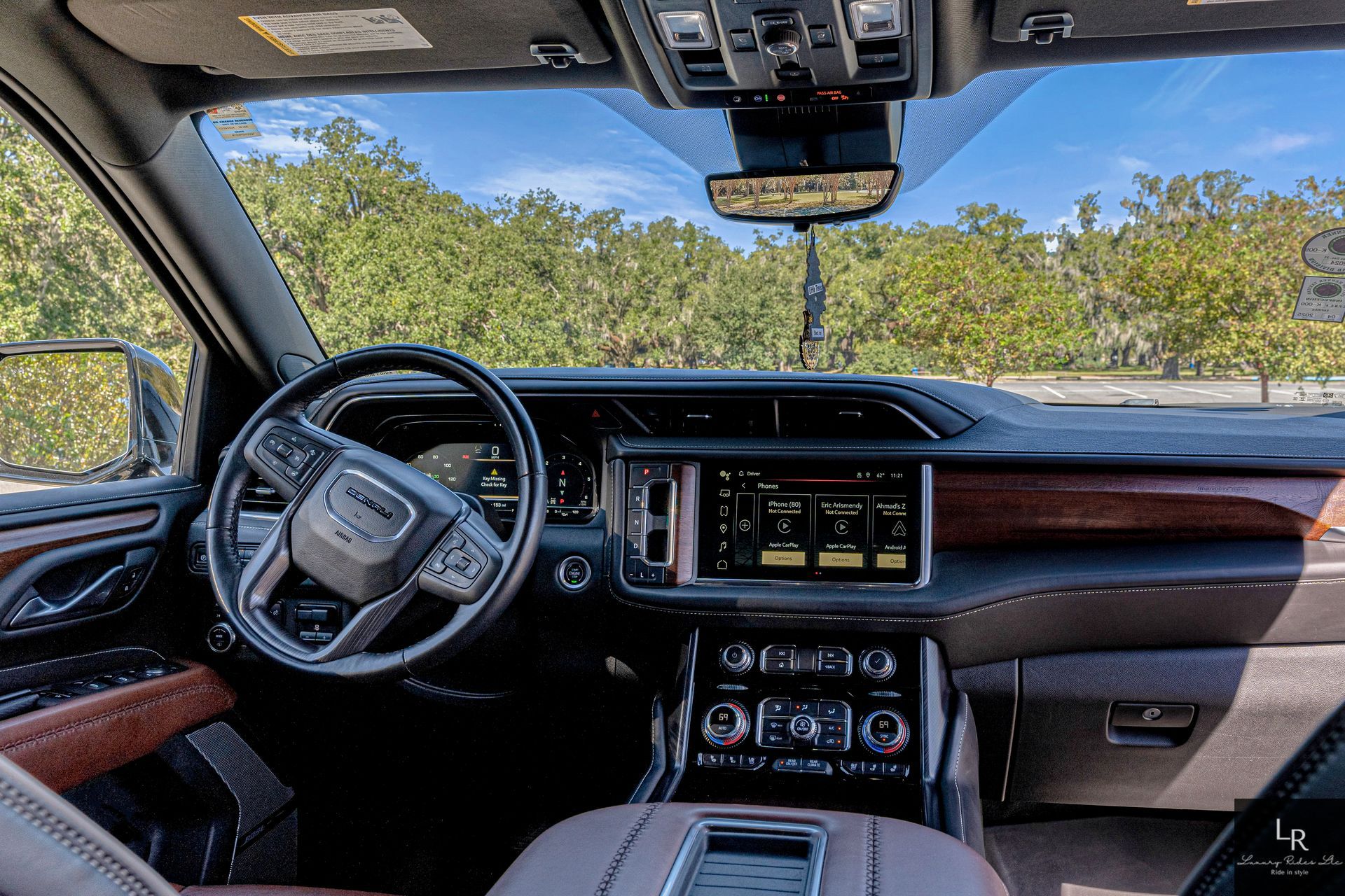 Luxury Transportation Fleet | Luxury Rides LLC